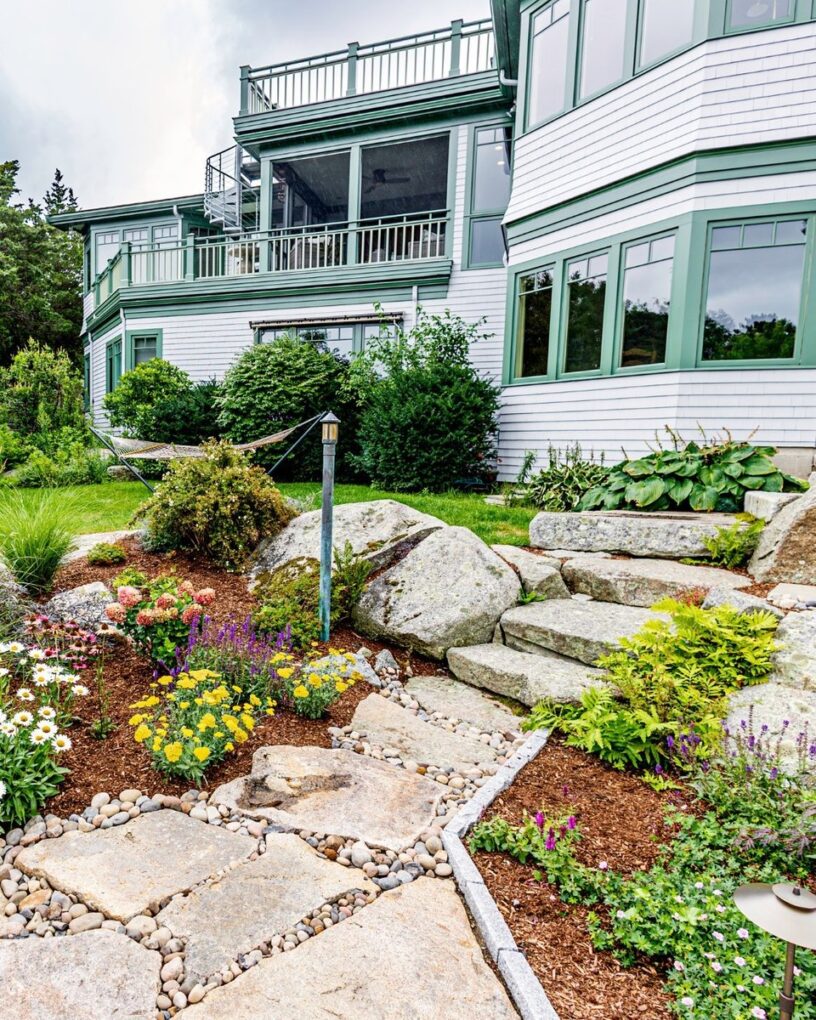 20 Easy Garden Ideas That Practically Care for Themselves: Set It and ...